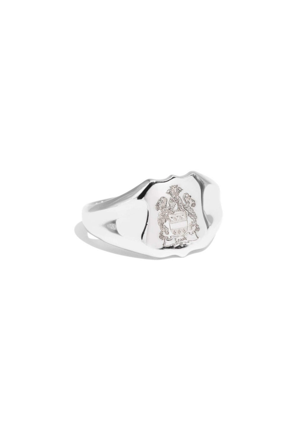 The Theo 9ct White Gold Vintage Crest Signet Ring – Molten Store